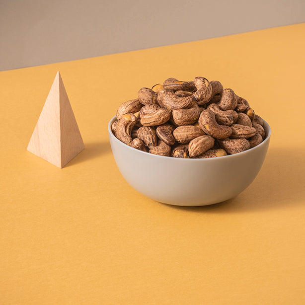 Premium Roasted Cashews with Skins: Crunchy Snack
